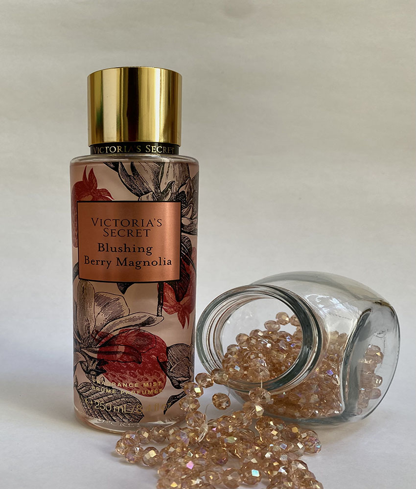 Victoria Secret-Blushing Berry Magnolia-Body Mist – iHayat